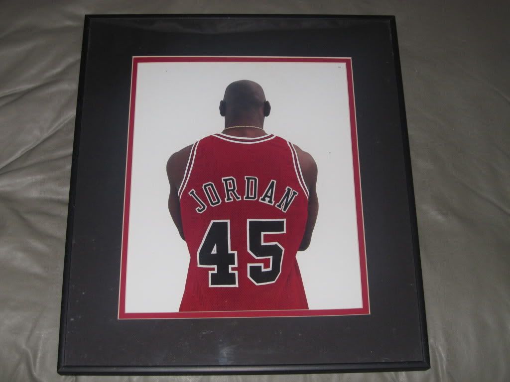 More pics of the recent Michael Jordan memorabilia pickups - Blowout Cards Forums